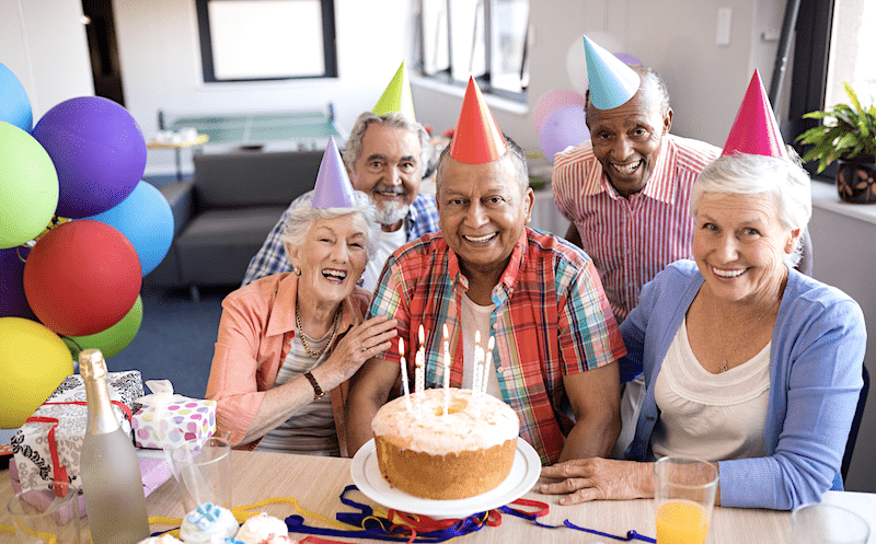 10 Tips For Settling Into Your Retirement Home [Share Love & Stay Happy]